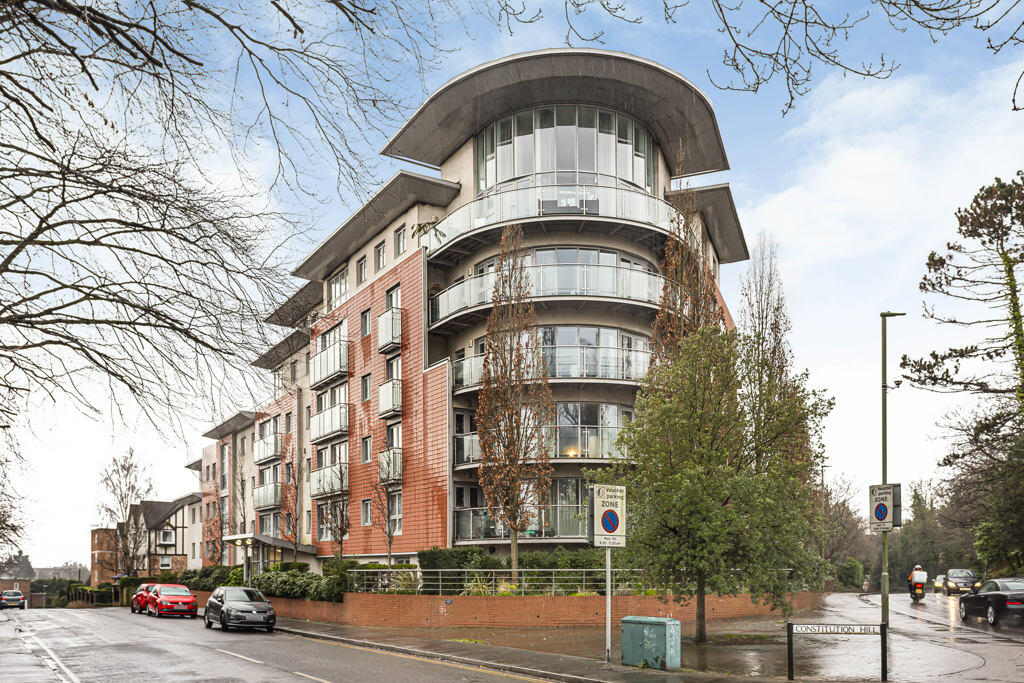 2 bedroom apartment for sale in Constitution Hill, Woking, Surrey, GU22