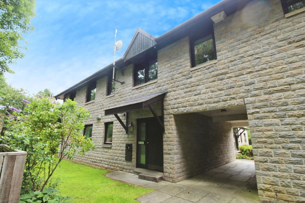 2 bedroom flat for sale in Stephenson Court, Wylam, NE41 8LA, NE41