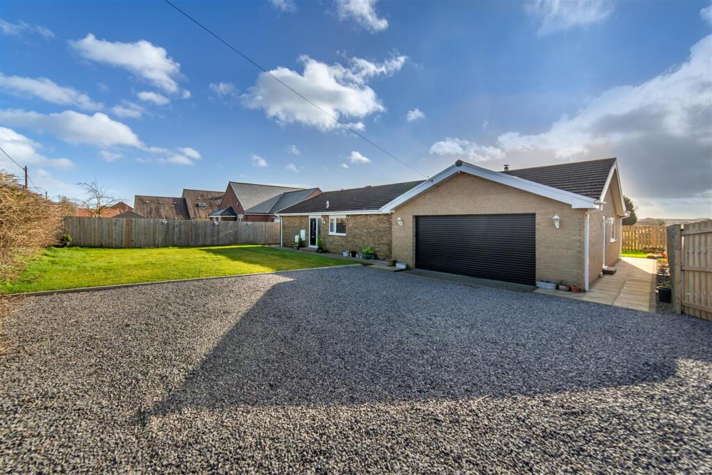 4 bedroom detached bungalow for sale in Station Road, Stannington ...