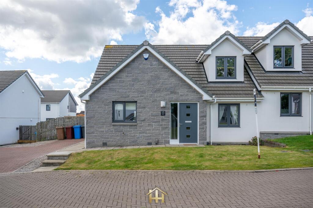 4 bedroom house for sale in Castleview Park, Dundee, DD4
