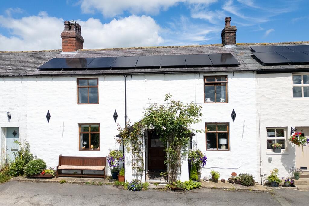 3 bedroom terraced house for sale in New Row Cottages, Knowle Green ...