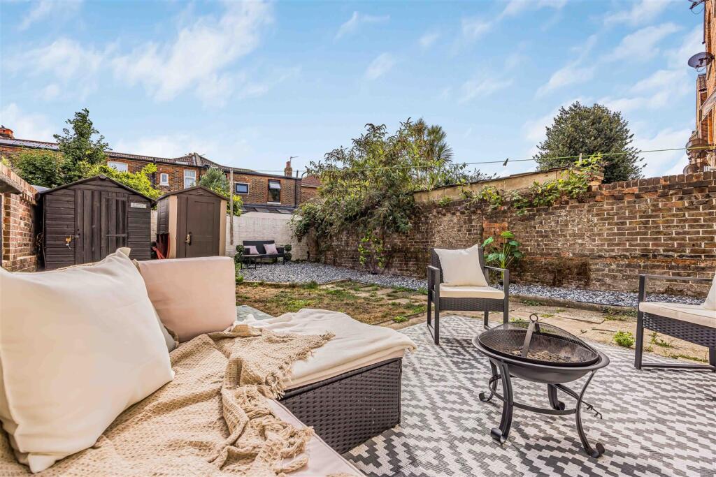 1 bedroom flat for sale in Festing Road, Southsea, PO4