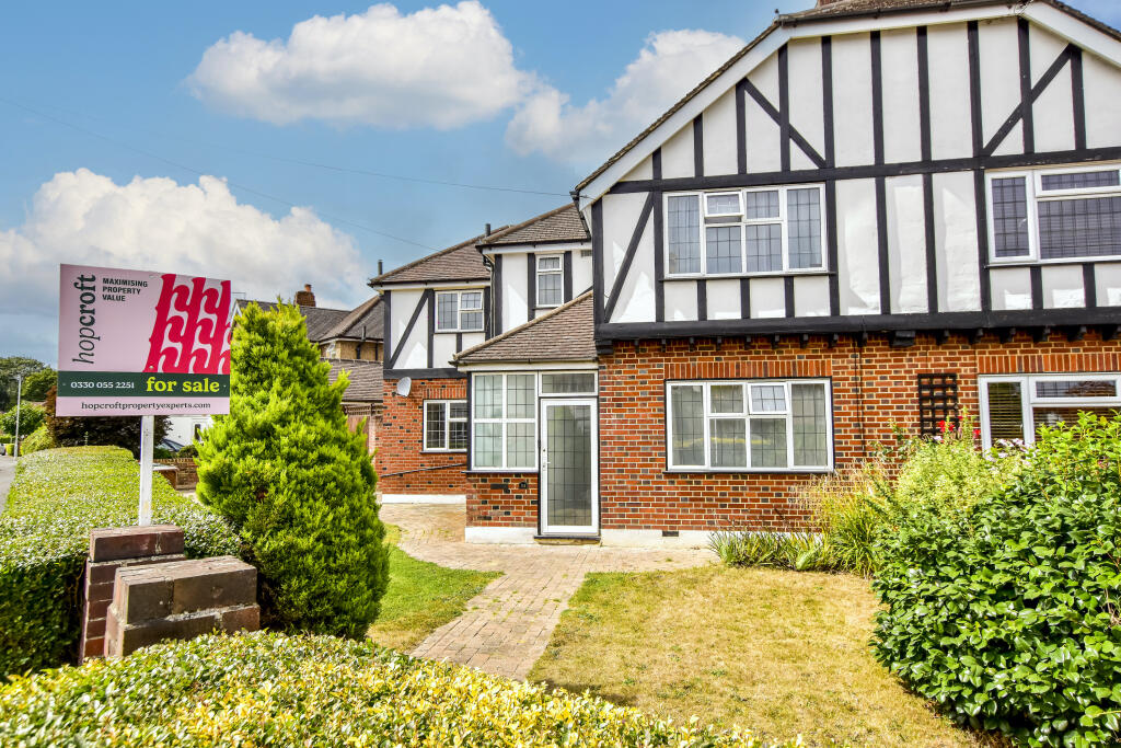 3 bedroom semi-detached house for sale in Winton Drive, Croxley Green, WD3