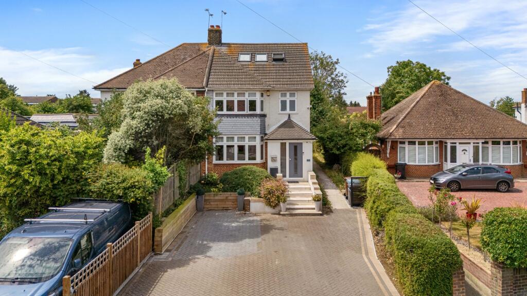 4 bedroom semi-detached house for sale in Whitehill Lane, Gravesend ...