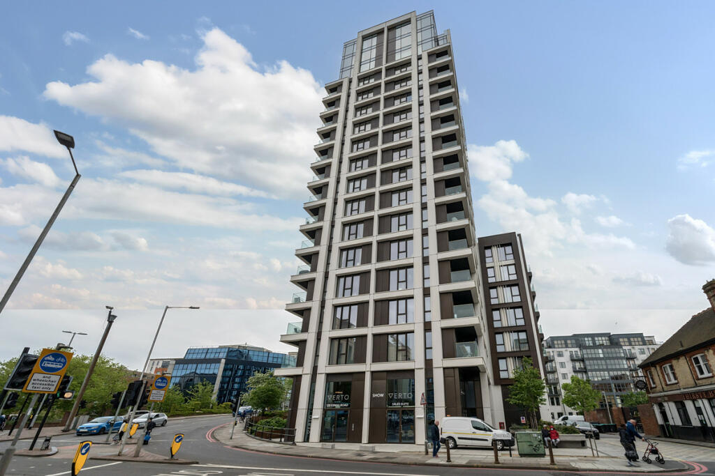 2 bedroom apartment for sale in Kings Road, Reading, RG1