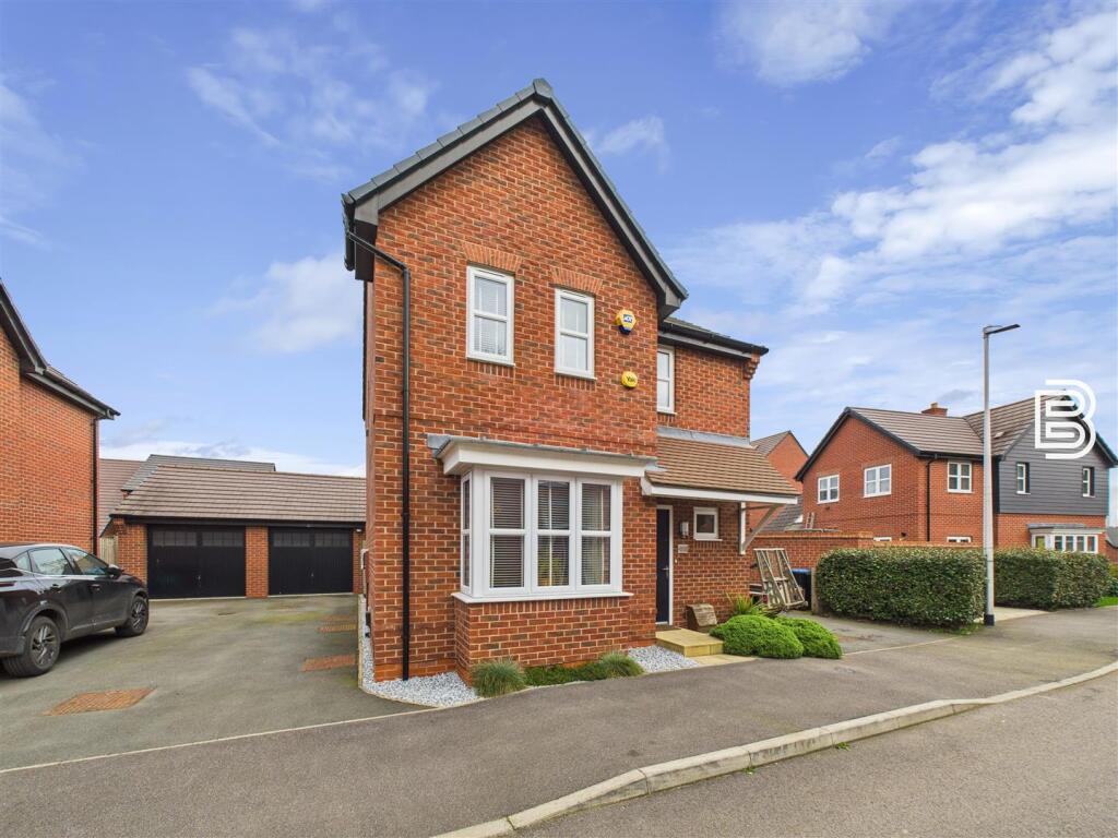 3 bedroom detached house for sale in Kerry Hill Drive, Long Lawford, Rugby, CV23