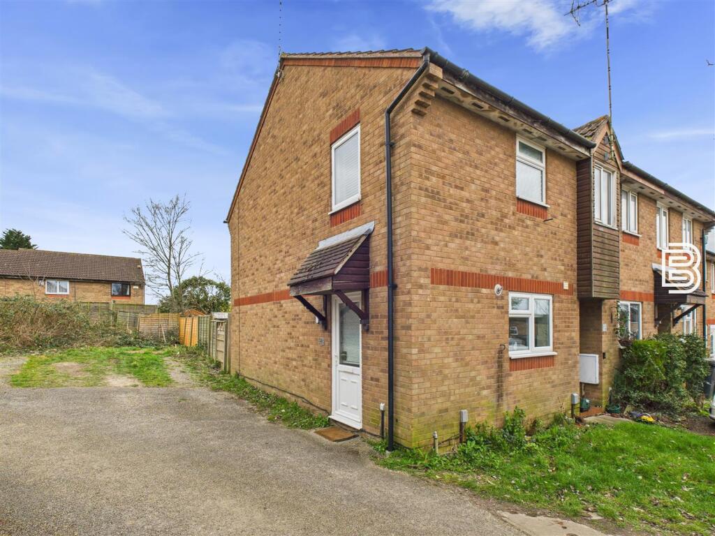 2 bedroom end of terrace house for sale in Liza Court, Rugby, CV21