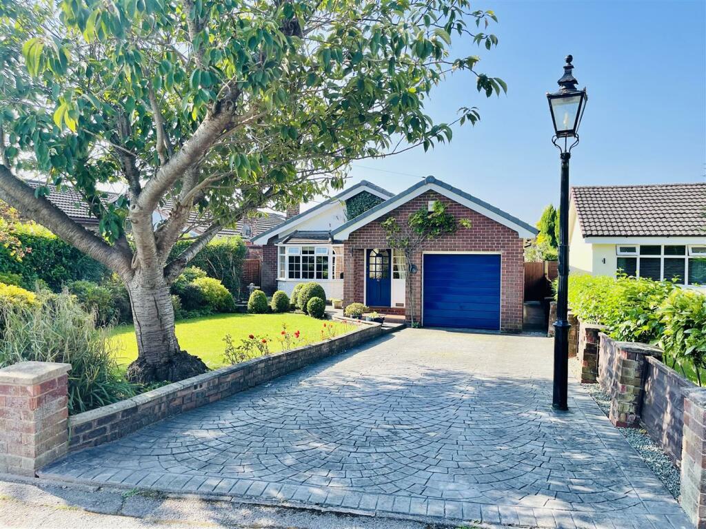 3 bedroom detached bungalow for sale in Meadow Gate, Wincham, Northwich ...