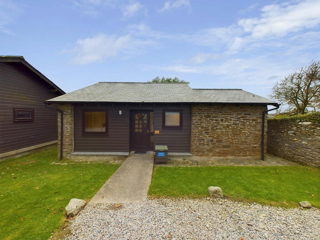 2 bedroom chalet for sale in Trenython Manor, Tywardreath, PL24