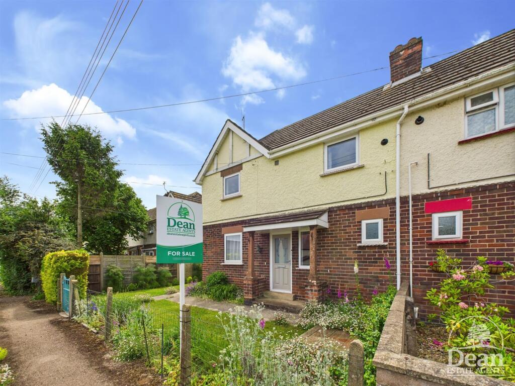 3 bedroom semi-detached house for sale in Clanna Lane, Alvington, GL15