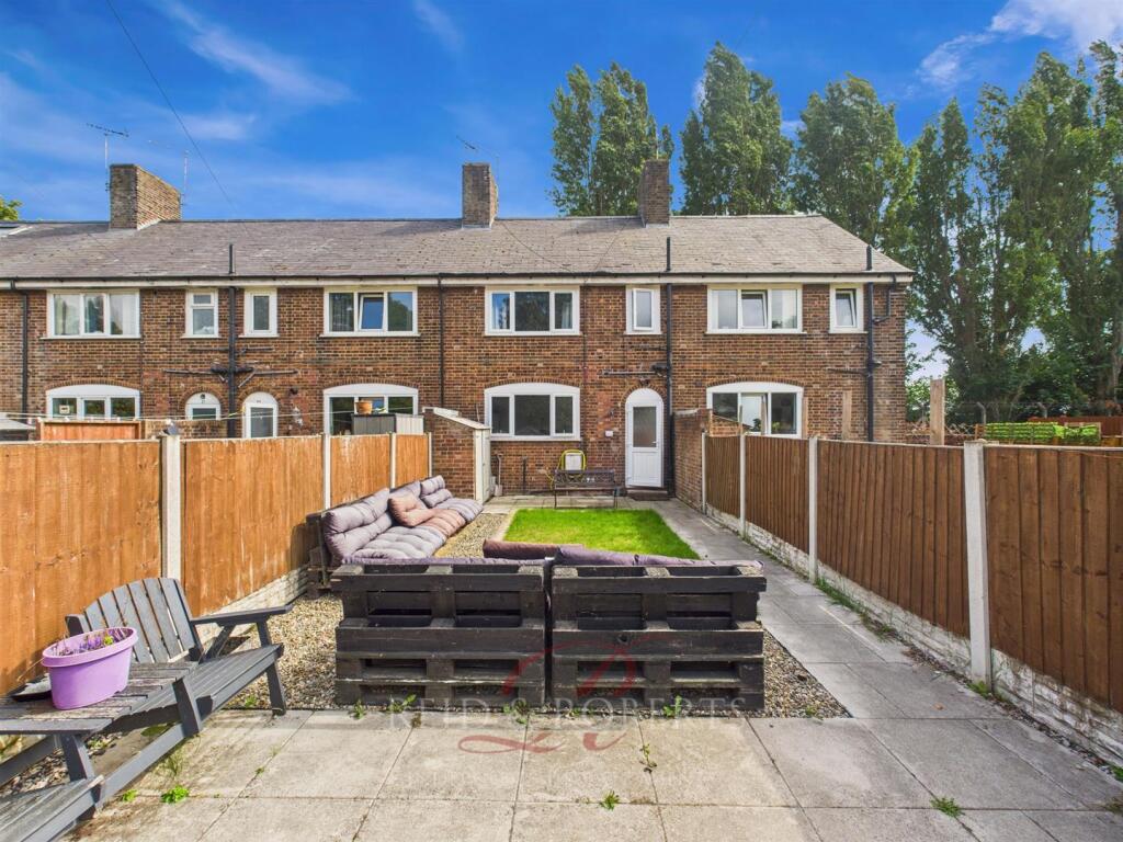 2 bedroom terraced house for sale in Green Lane, Sealand, Deeside, CH5