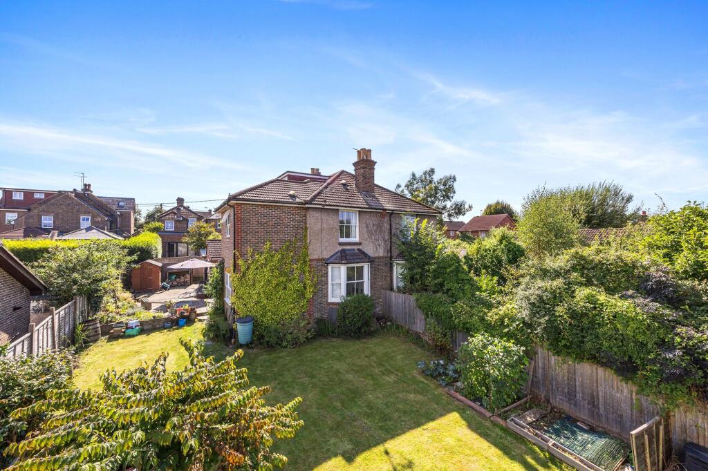 5 bedroom semi-detached house for sale in Broad Street, Cuckfield, RH17