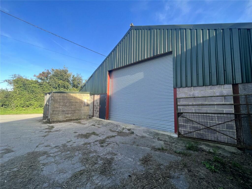 Storage facility to lease in New Side Yard, Urchfont, Devizes ...