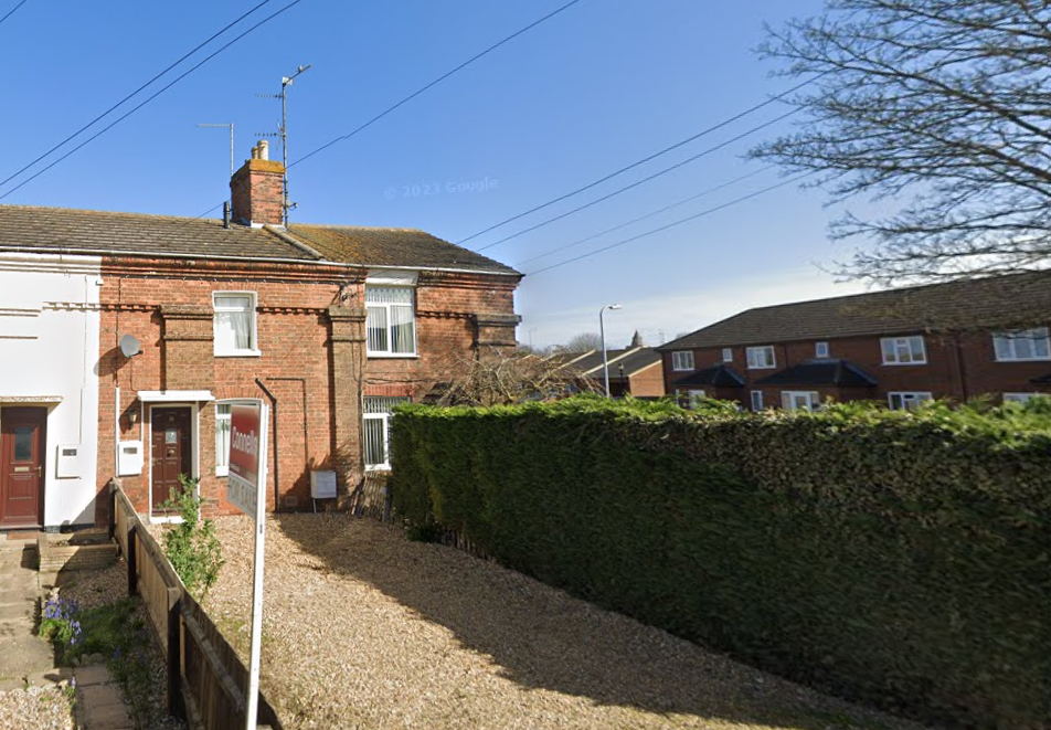 2 bedroom terraced house for rent in Broadway, Crowland, Peterborough, PE6