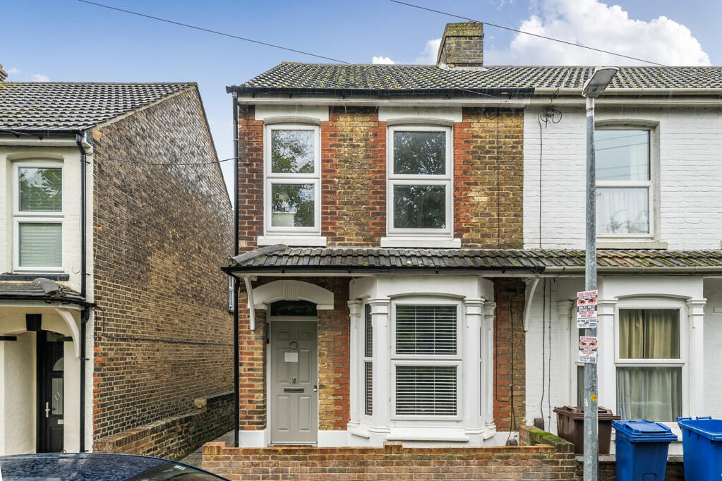 2 bedroom end of terrace house for sale in Wellwinch Road ...