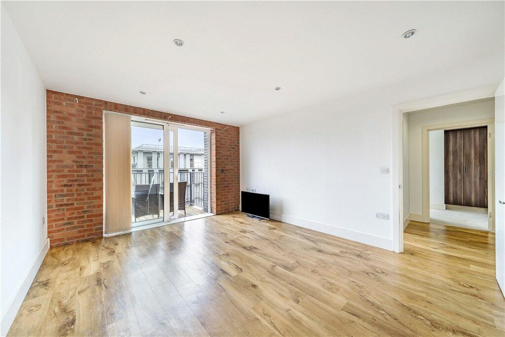 2 bedroom apartment for sale in Major Draper Street, London, SE18