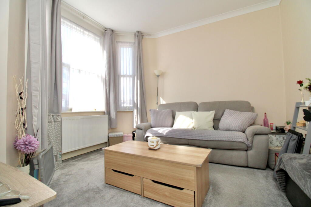 1 bedroom flat for sale in Queen Street, Ramsgate, CT11 9ER, CT11