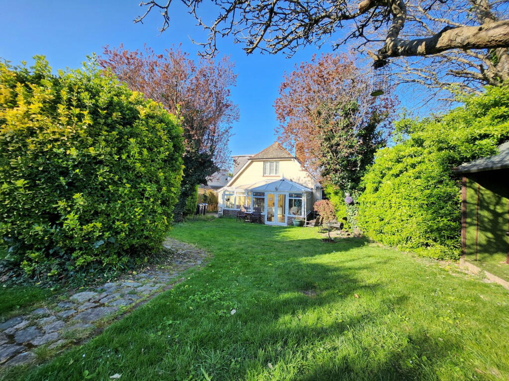 3 bedroom detached house for sale in Margate Road, Ramsgate, CT12 6SY, CT12