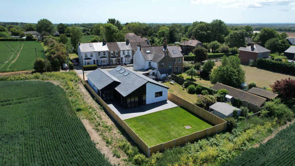 3 bedroom detached bungalow for sale in Laundry Road, Minster, Ramsgate ...