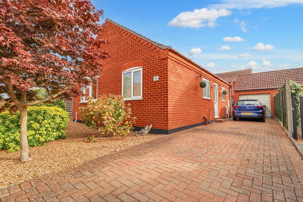 2 bedroom detached bungalow for sale in James Jackson Road, Dersingham ...
