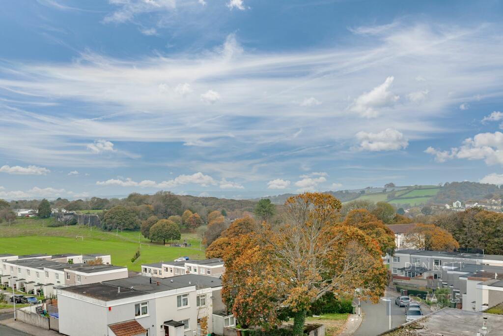 3 bedroom maisonette for sale in Foxtor Close, Honicknowle, PL5