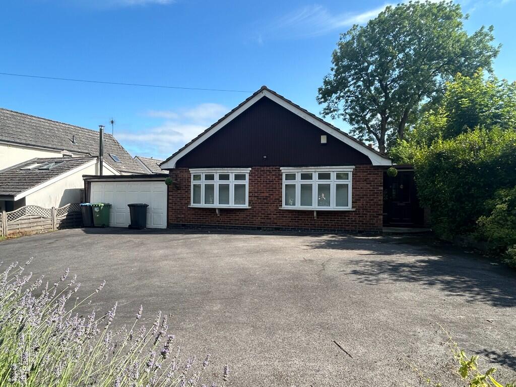 4 bedroom detached bungalow for rent in Valley Road, Earlswood, B94 6AA ...