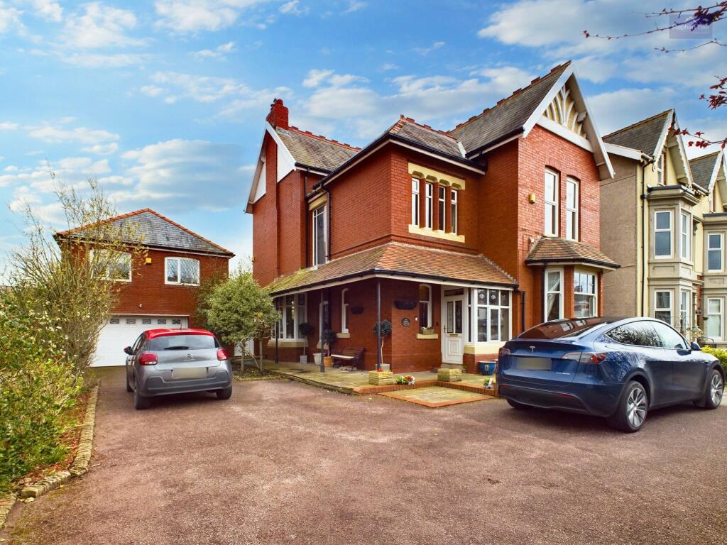 7 bedroom detached house for sale in Lytham Road, Blackpool, FY4