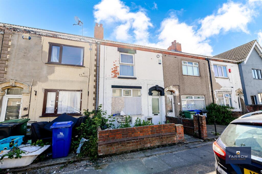 3 bedroom terraced house for sale in Elsenham Road, Grimsby, DN31