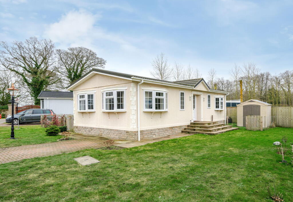 2 bedroom park home for sale in Forest Edge Court, Puddleduck Lane ...