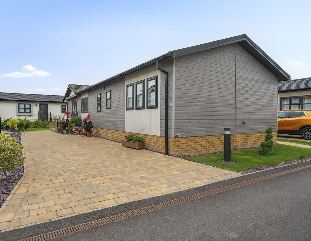 2 bedroom park home for sale in Castle View Court, Eastbourne Road ...