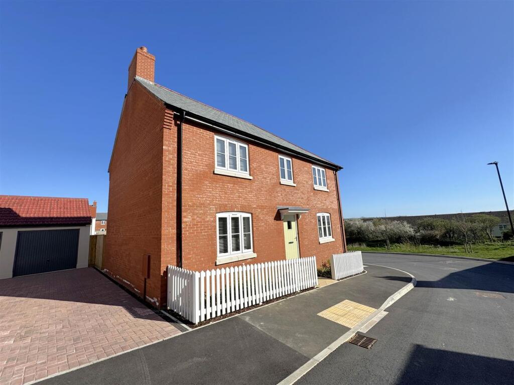 4 bedroom detached house for sale in Plot 170 Helyar Drive, Chesil ...