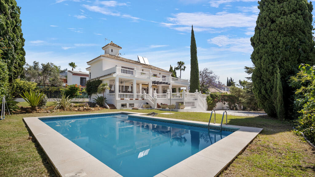 5 bedroom detached villa for sale in Andalucia, Malaga, Marbella, Spain