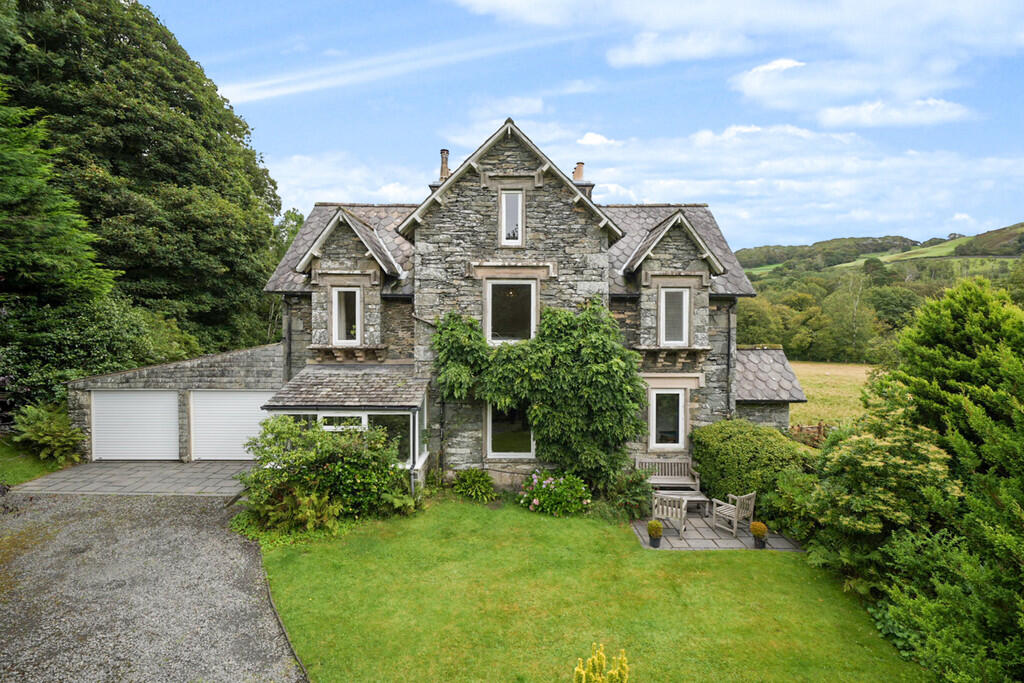 5 bedroom detached house for sale in Duddon Gardens, Duddon Bridge ...