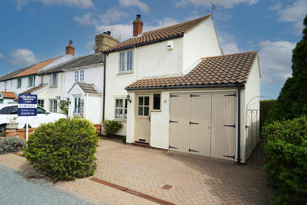 2 bedroom terraced house for sale in Beccles Road, Great Yarmouth, NR31