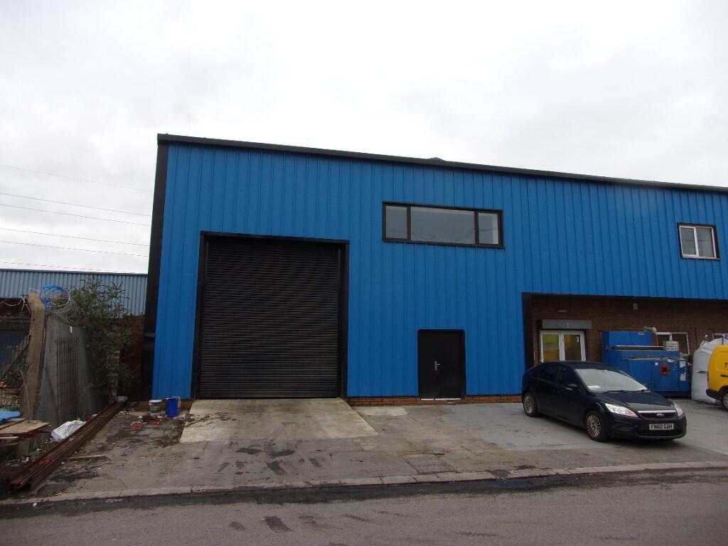 Warehouse to lease in Unit 3c, Lamson Road, Rainham, RM13 9YY, RM13