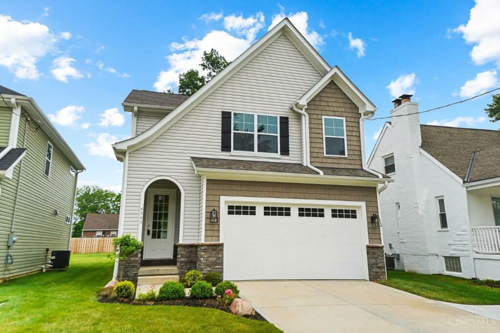 3 bedroom detached house for sale in Ohio, Hamilton County, Blue Ash, USA