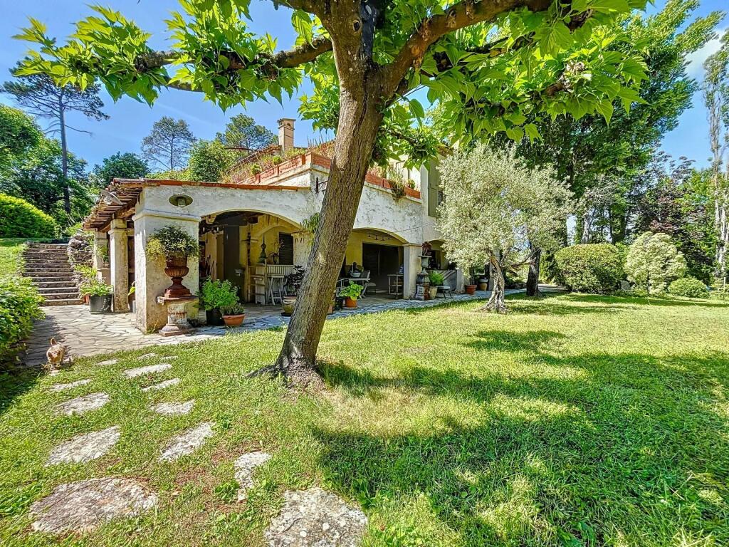 6 bedroom villa for sale in Provence-Alps-Cote d`Azur, Alpes-Maritimes ...