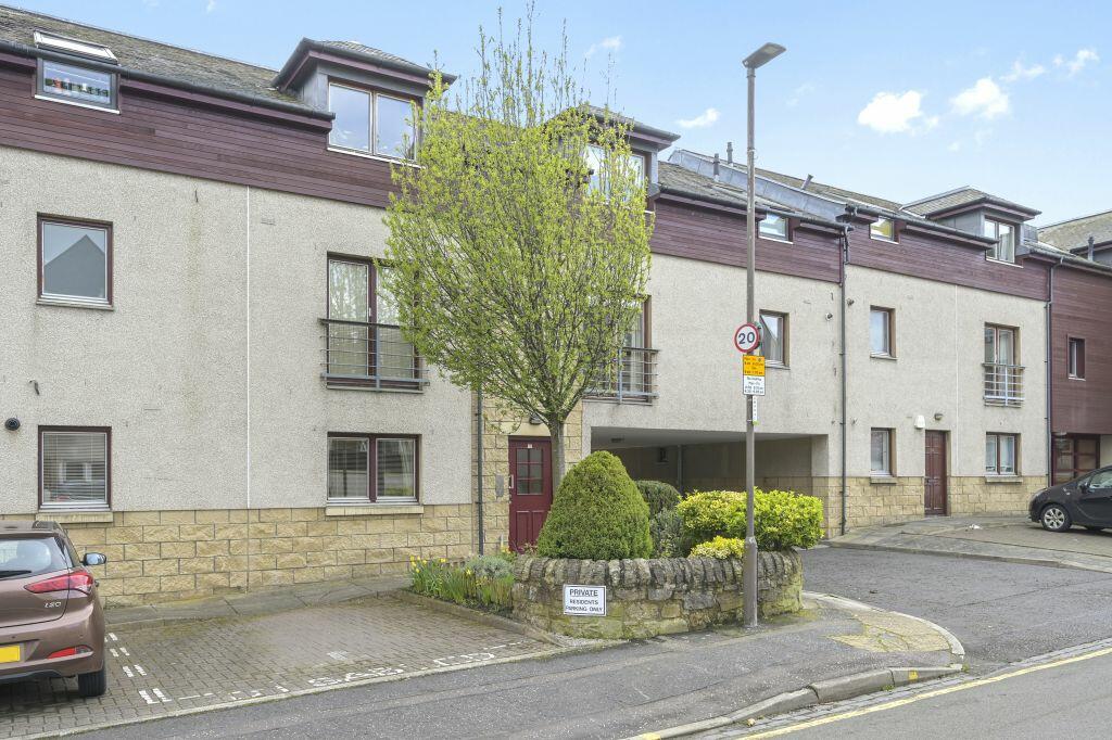 2 bedroom flat for sale in 1C/2, The Green, Edinburgh, EH4 5AF, EH4