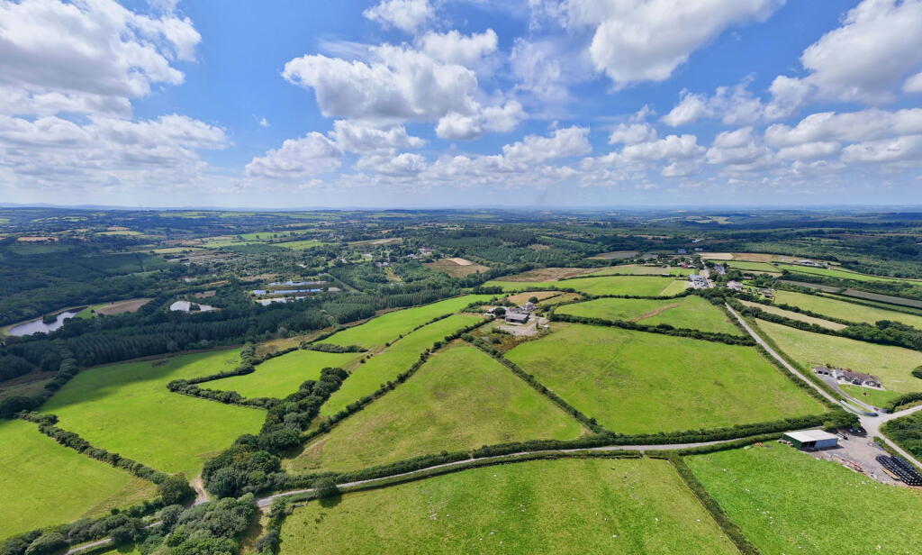 8 bedroom farm house for sale in Chilla, Beaworthy, Devon, EX21