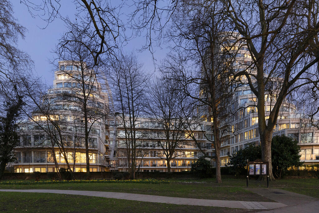 2 bedroom apartment for sale in Kingston Riverside, Kingston Upon ...