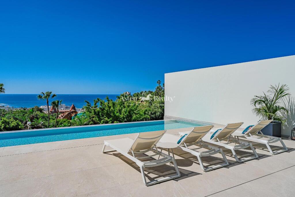 3 bedroom detached house for sale in Canary Islands, Tenerife, San ...