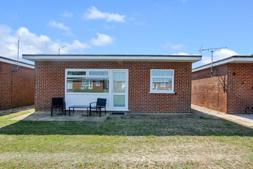 2 bedroom chalet for sale in 137 Romney Sand Holiday Village, TN28