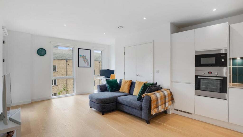 1 bedroom flat for sale in Bute House, Westferry Rd, London, E14 3AN, E14