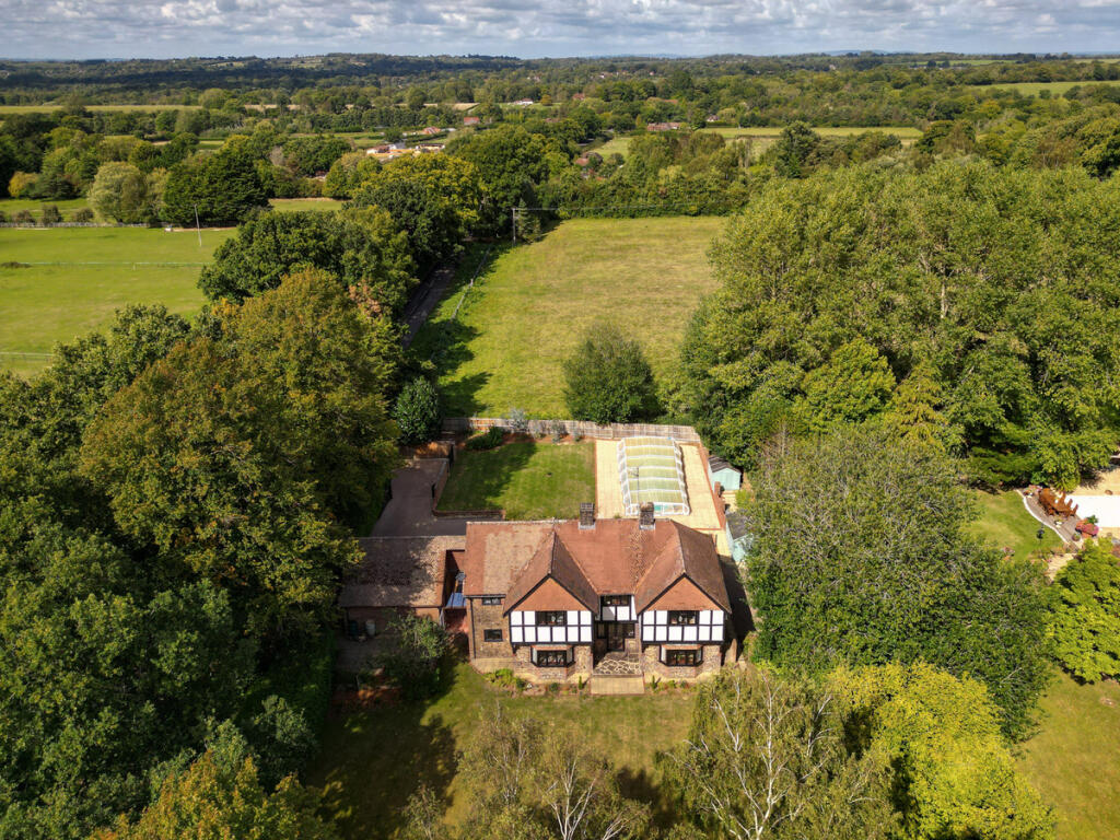 4 bedroom detached house for sale in Fryern Road, Storrington, RH20