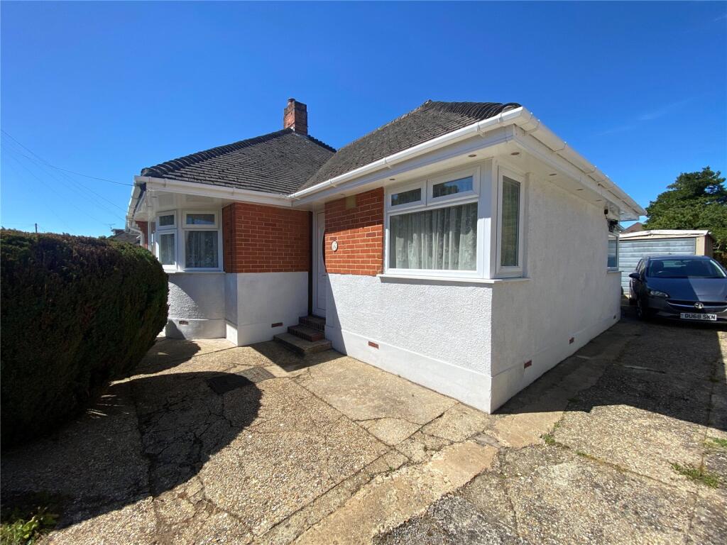 2 bedroom bungalow for sale in Headswell Avenue, Northbourne ...