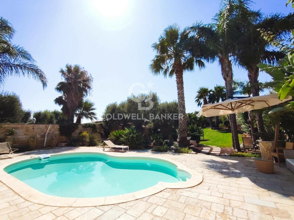2 bedroom villa for sale in Apulia, Bari, Monopoli, Italy