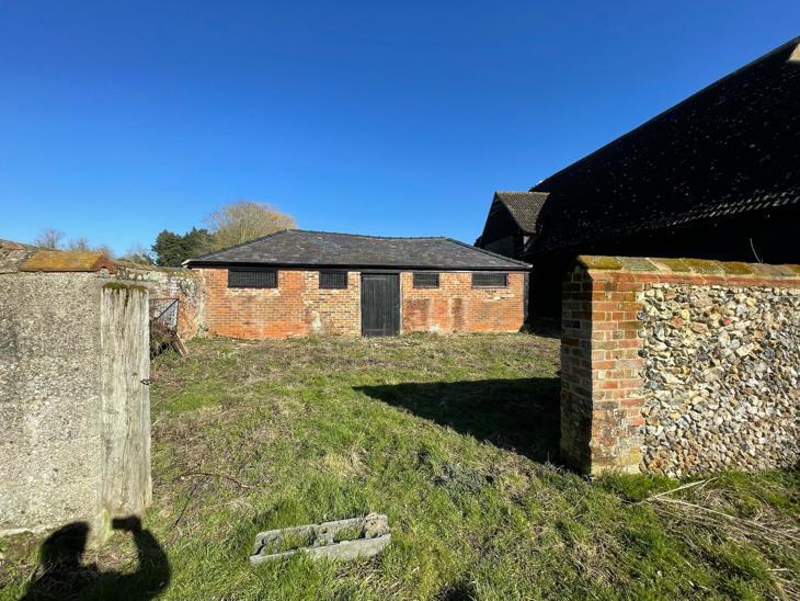 Warehouse to lease in Dorwards Hall, Dorewards Chase, Braintree, Essex ...