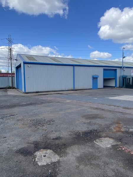 Light industrial facility to lease in Danks Way, Great Bridge, Tipton, DY4