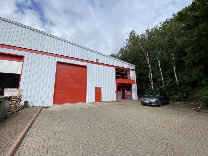 Light industrial facility to lease in Unit A10, Link One Trading Estate ...