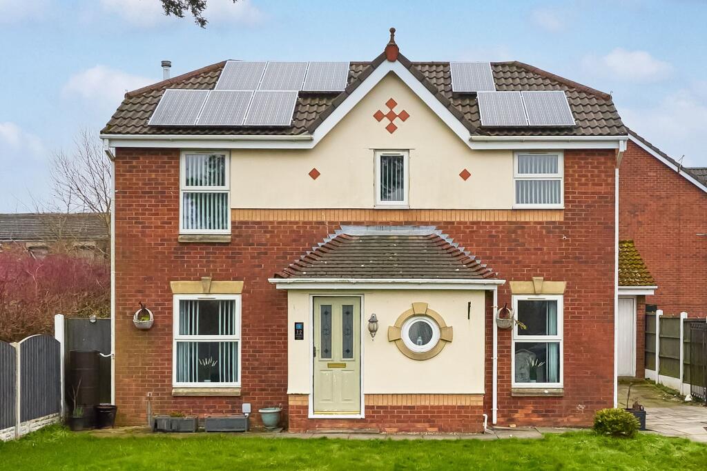 3 bedroom detached house for sale in Bakewell Drive, Wigan, WN6